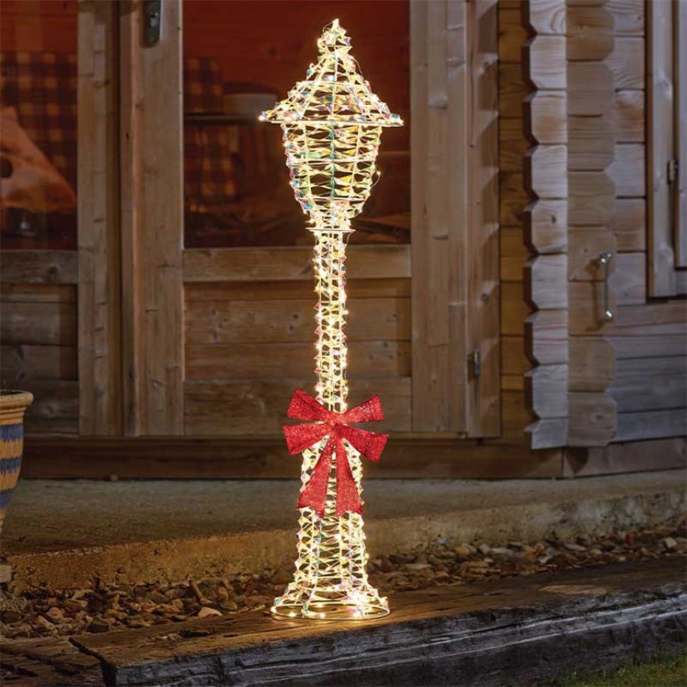 Ornamental Lamp Post Christmas