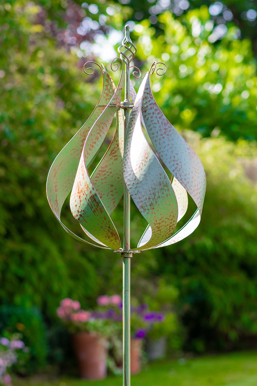 Buy Creekwood Verdigree Blenheim Wind Spinner: Delivery by Primrose